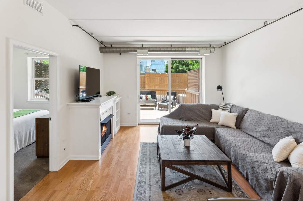 873 N Larrabee Street #210, Chicago, IL 60610 | MLS# 12065426 ...