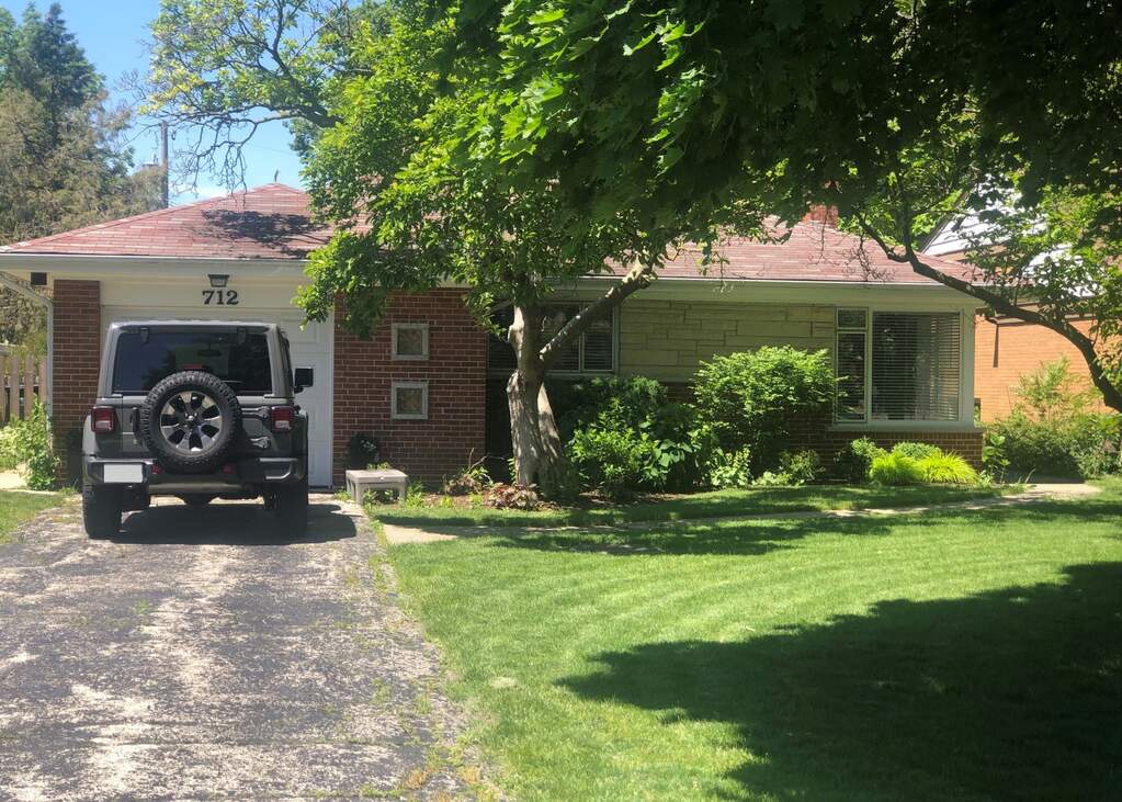 712 Babetta Avenue, Park Ridge, IL 60068 | MLS# 12069923 | @properties ...