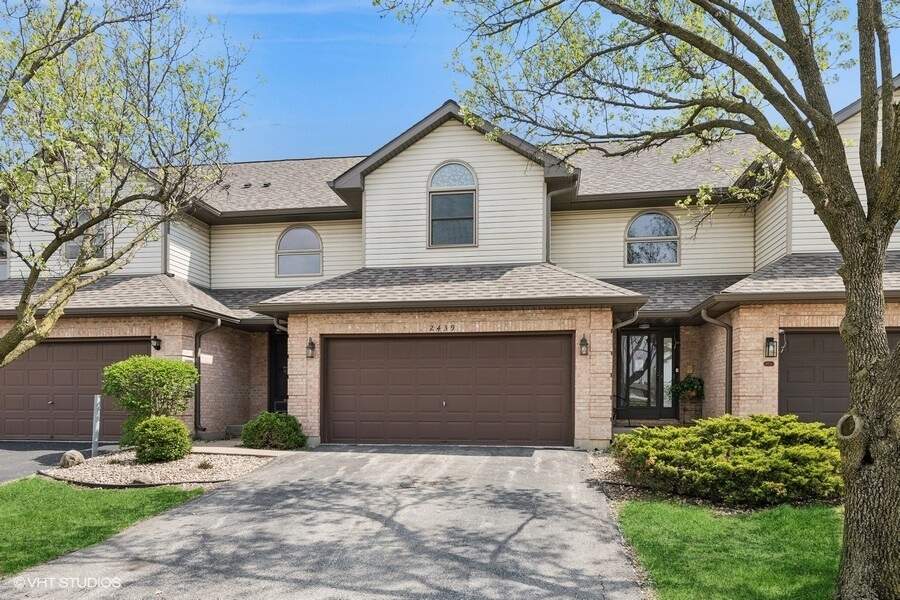 2439 Morning Glory Lane, Crest Hill, IL 60403 | MLS# 12070917 ...