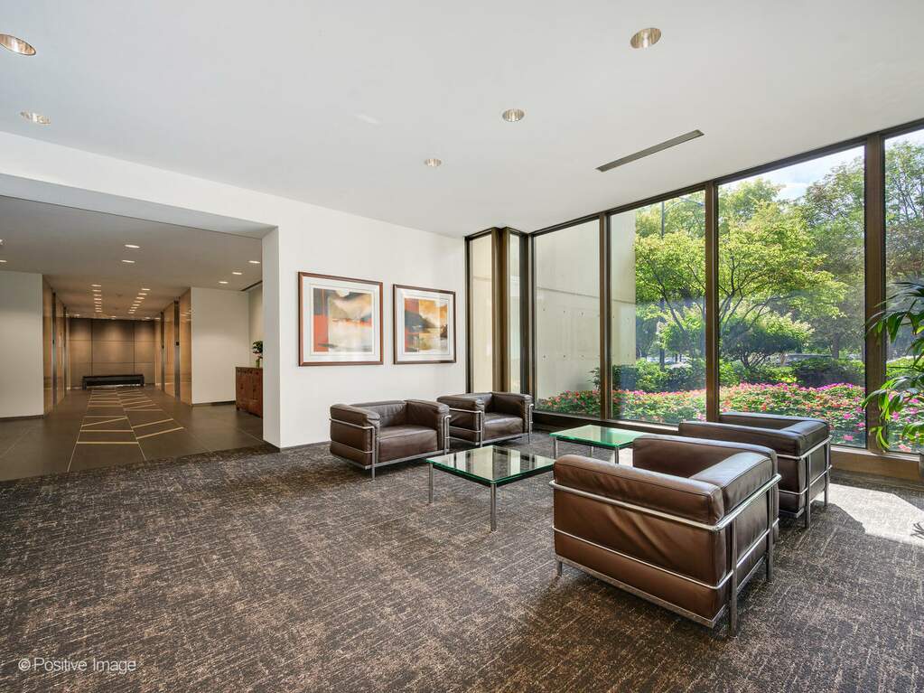 2800 N Lake Shore Drive #3515, Chicago, IL 60657 | MLS# 12073639 ...