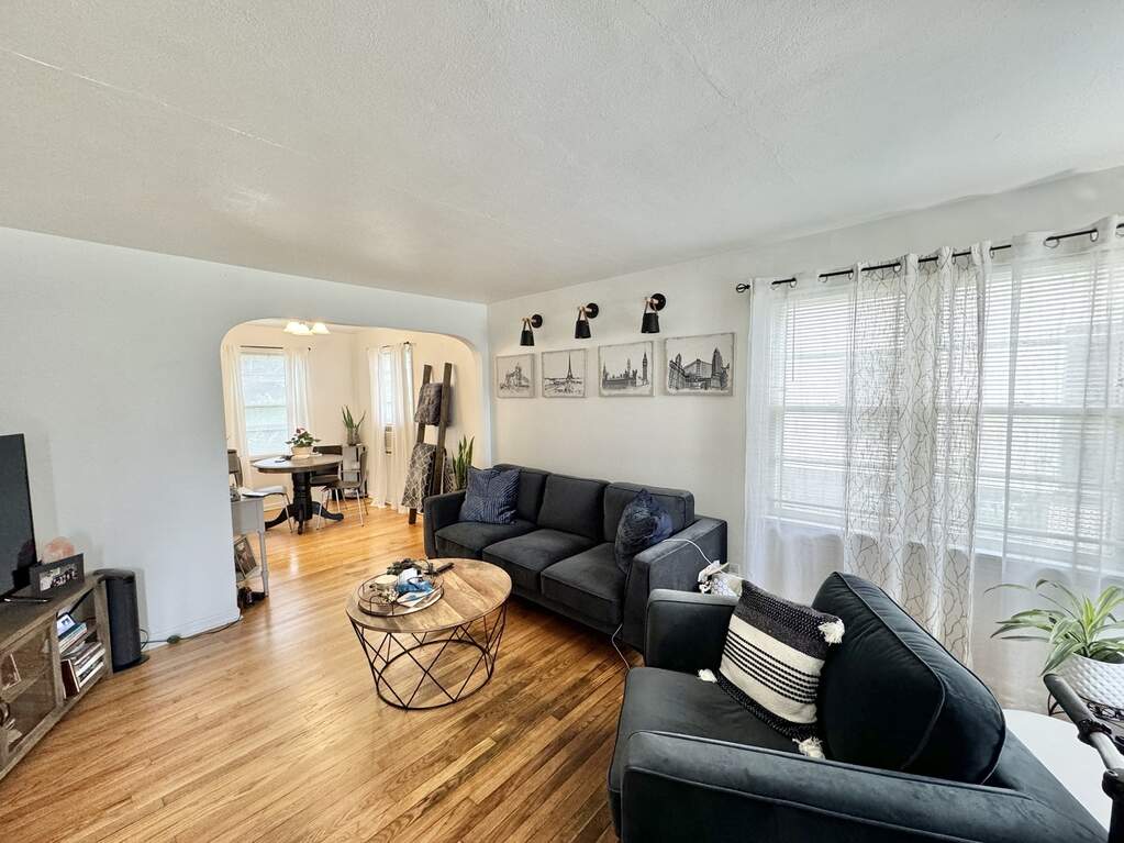 613 14th Street, Rockford, IL 61104 | MLS# 12075633 | @properties ...