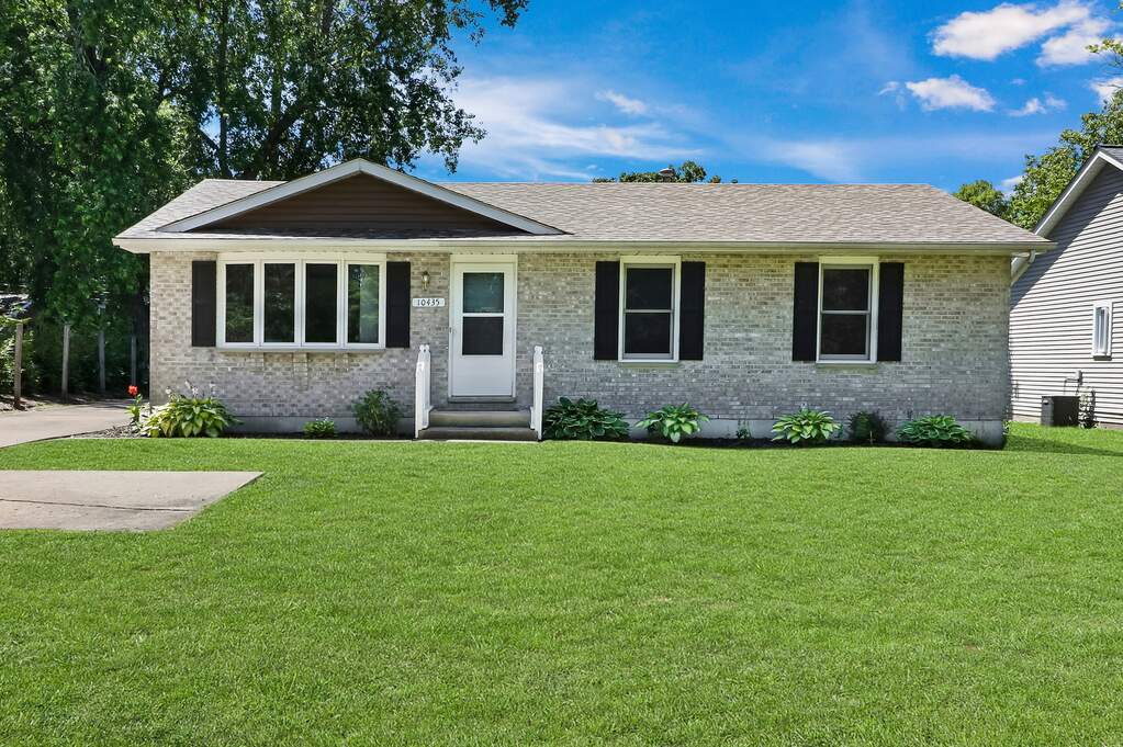 10435 W York House Road, Beach Park, IL 60087 | MLS# 12087009 ...