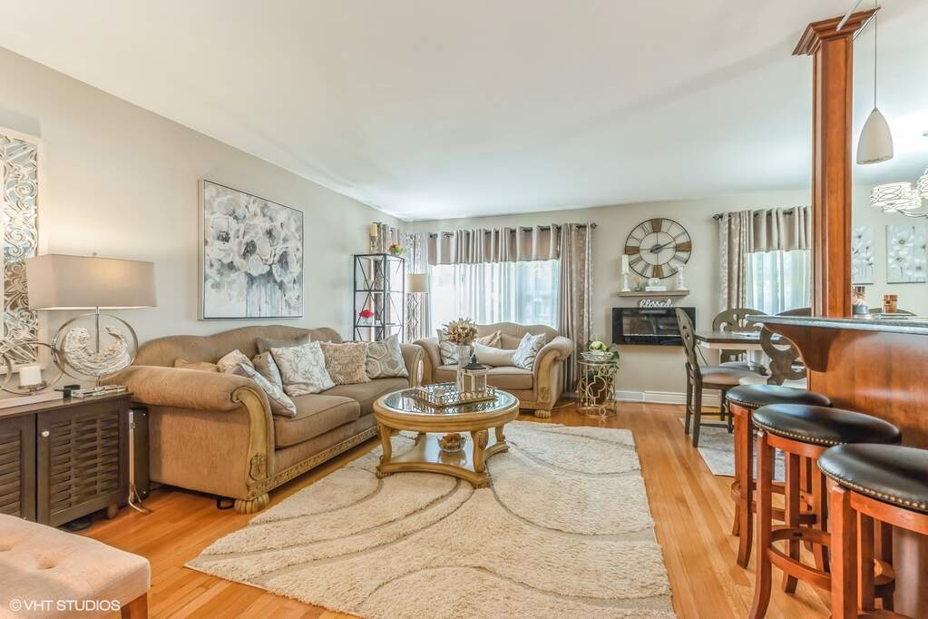 8012 W Lake Street, Niles, IL 60714 | MLS# 12090866 | @properties ...