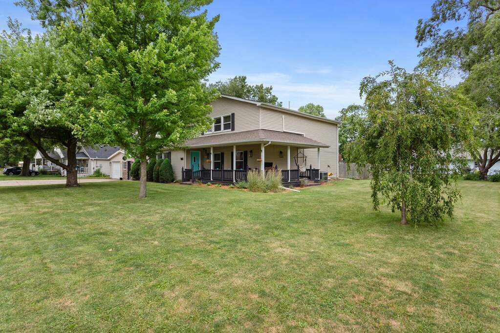 804 W William Street, Monticello, IL 61856 | MLS# 12093686 ...