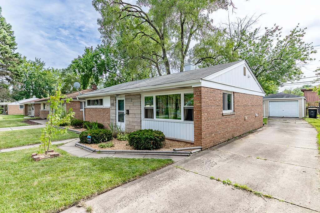 17212 Walter Street, Lansing, IL 60438 | MLS# 12096619 | @properties ...