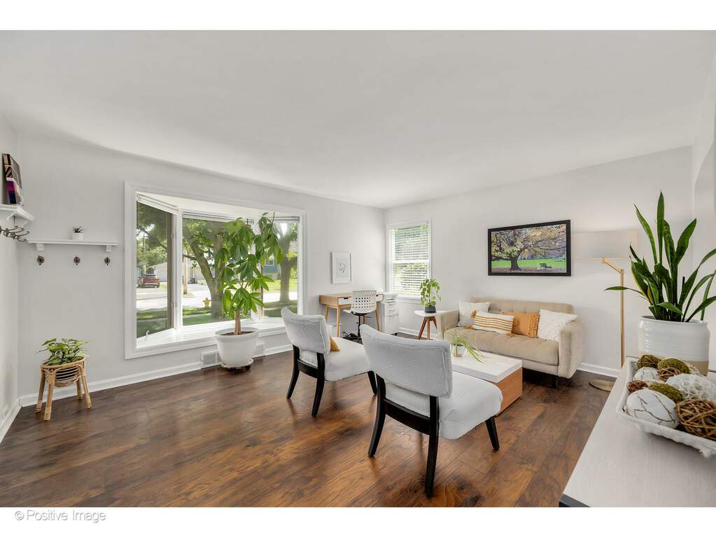 118 E Madison Street, Lombard, IL 60148 | MLS# 12100327 | @properties ...