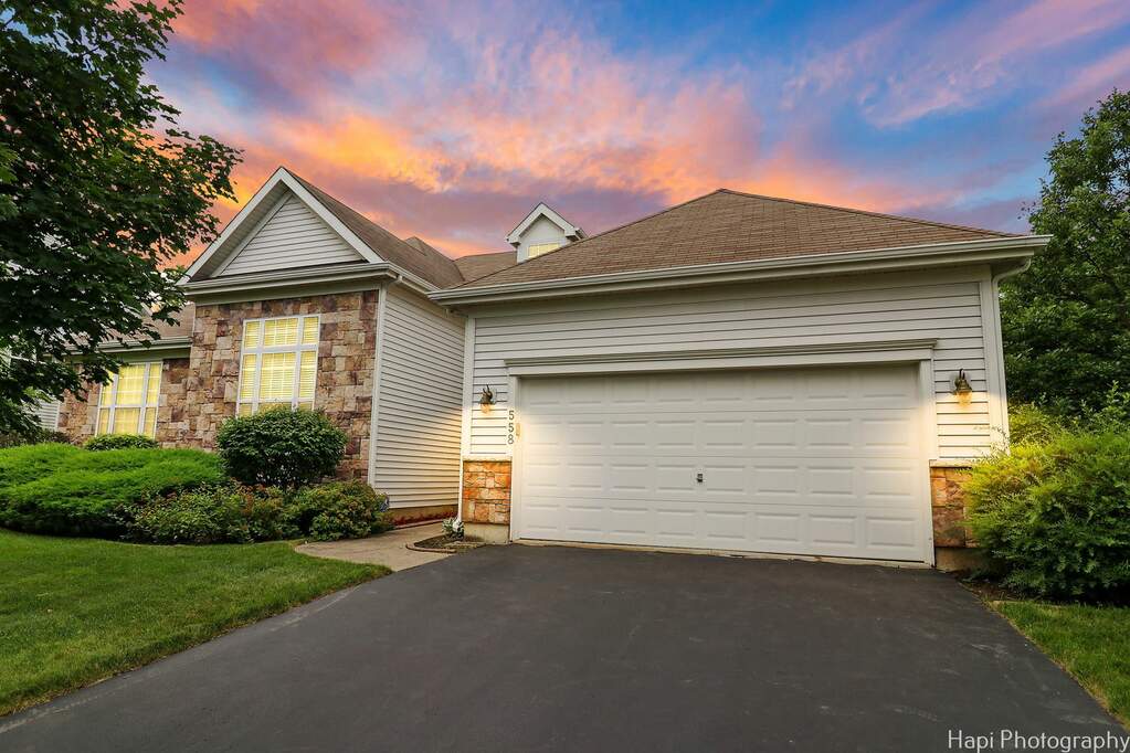 558 Blazing Star Drive, Lake Villa, IL 60046 | MLS# 12103509 ...