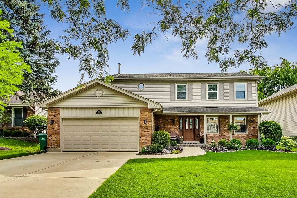 567 Sycamore Lane, Wheeling, IL 60090 | MLS# 12107192 | @properties ...