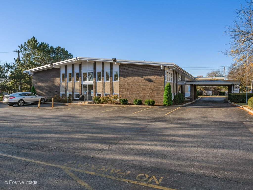 9631 Gross Point Road, Skokie, IL 60076 | MLS# 12193754 | @properties ...