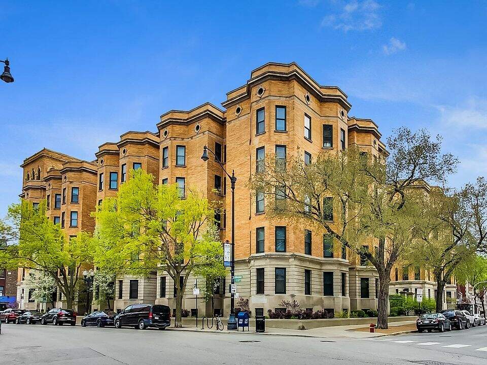 550 W Surf Street #510, Chicago, IL 60657 | MLS# 12279998 | @properties ...