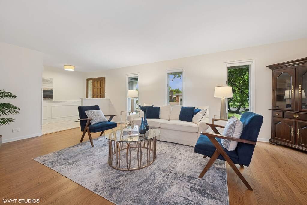 1115 S Vail Avenue, Arlington Heights, IL 60005 | MLS# 12335673 ...