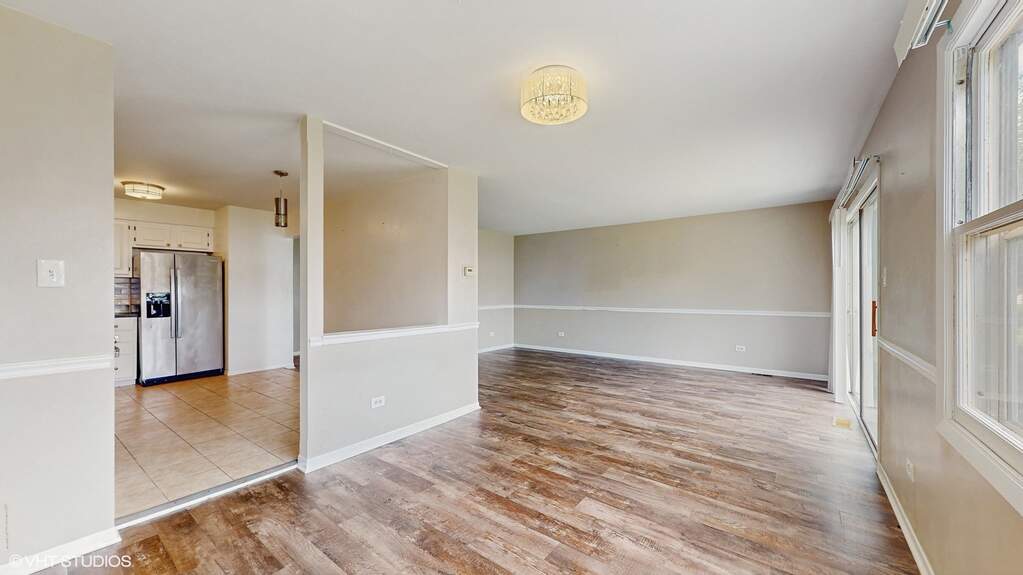 6814 Winston Drive, Tinley Park, IL 60477 | MLS# 12355563 | @properties ...