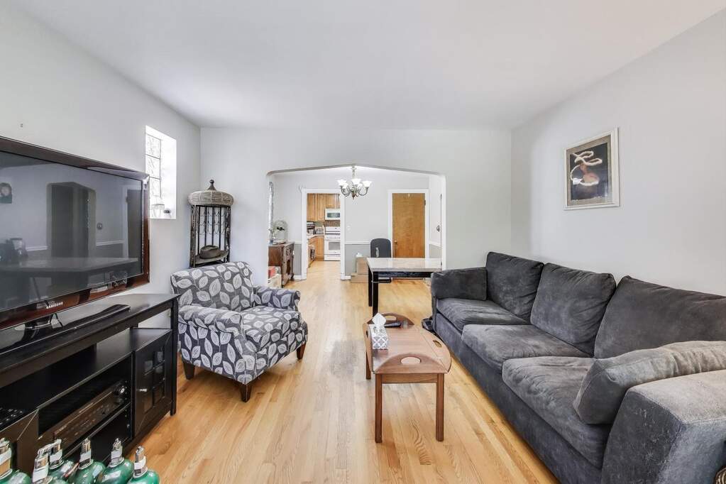 5119 N Mason Avenue, Chicago, IL 60630 | MLS# 12433631 | @properties ...