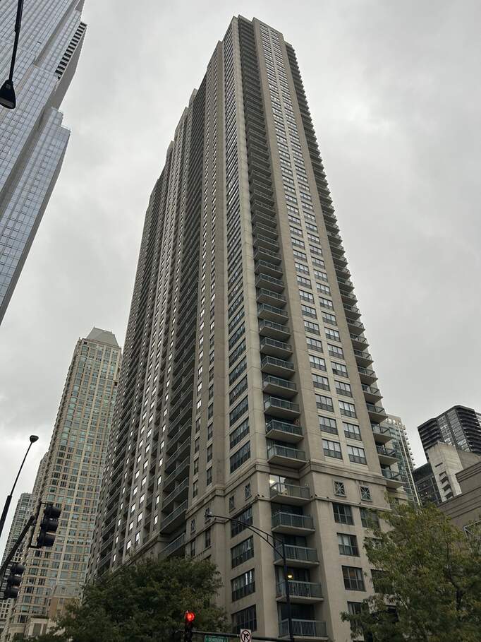 1 W Superior Street #2615, Chicago, IL 60654 | MLS# 12490097 ...
