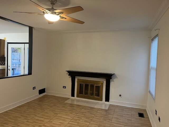 1815 Brighton Circle, Aurora, IL 60506 | MLS# 12518295 | @properties ...