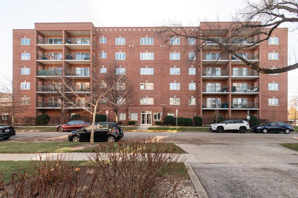 1325 Perry Street #401, Des Plaines, IL 60016 | MLS# 12524950 ...