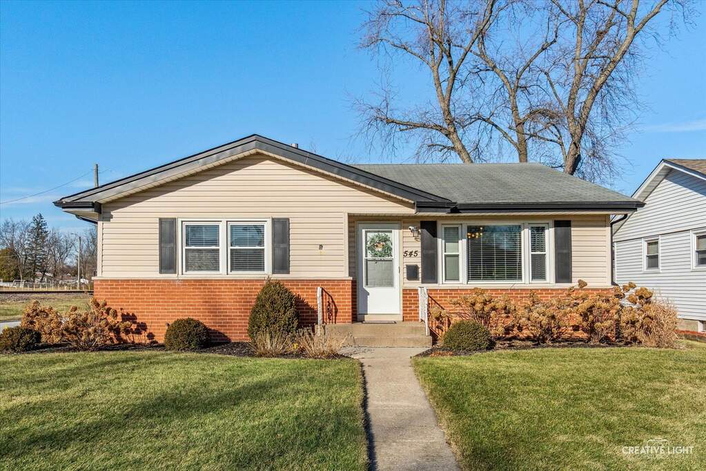 545 Gordon Drive, Crete, IL 60417 | MLS# 12545088 | @properties Chicago ...