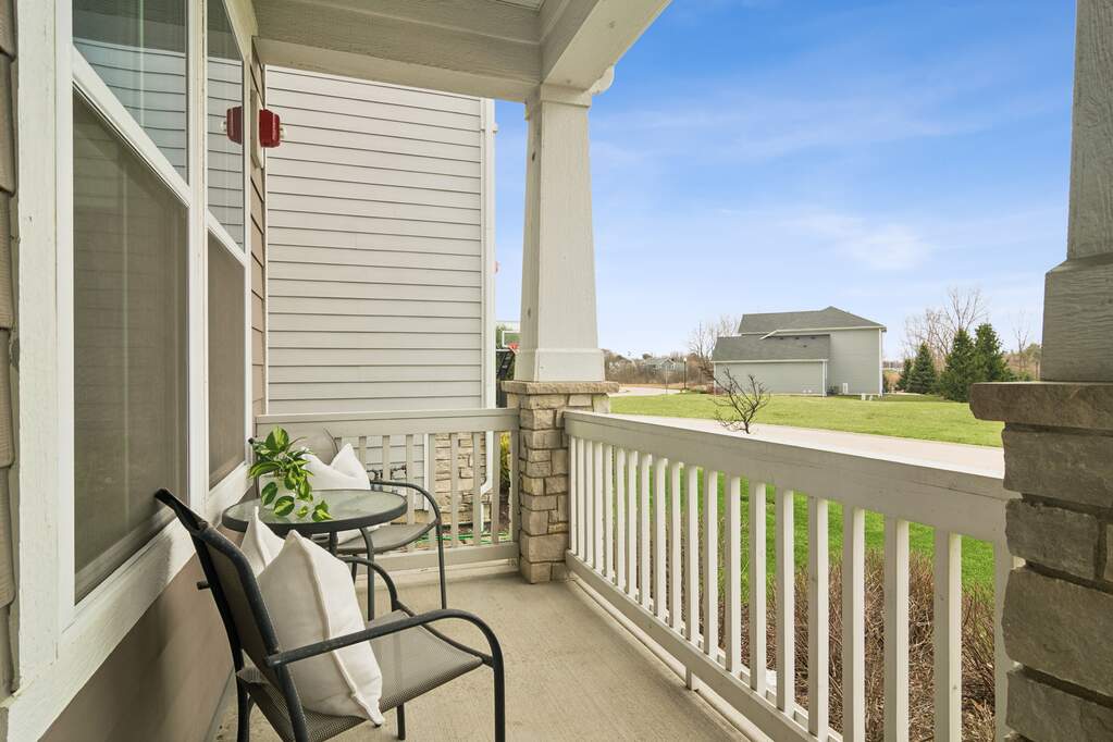 1454 Somerset Place, Barrington, IL 60010 | MLS# 12655172 | @properties ...
