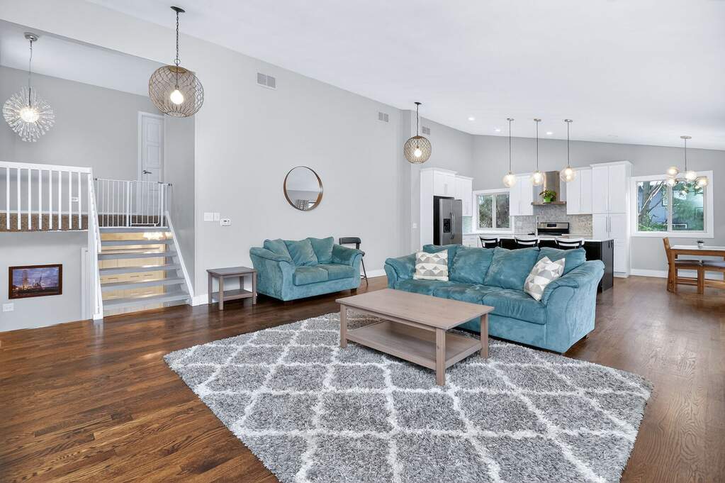 1919 Coach Drive, Naperville, IL 60565 | MLS# 12655520 | @properties ...