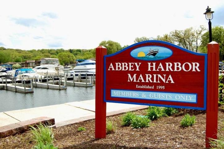 271 Fontana Blvd #316, Fontana, WI 53125 | MLS# 1421808 | @properties ...