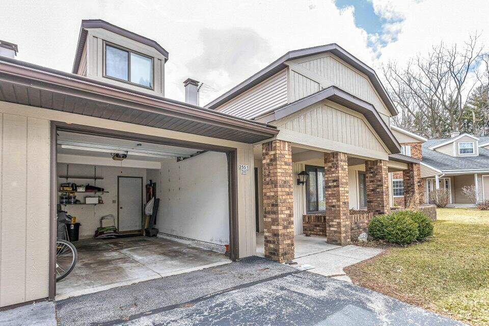 2551 Cross Creek Dr #D, Sheboygan, WI 53081 | MLS# 1788872 ...