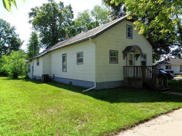 2000 Onalaska Ave, La Crosse, WI 54603 | MLS# 1801868 | @properties SE ...