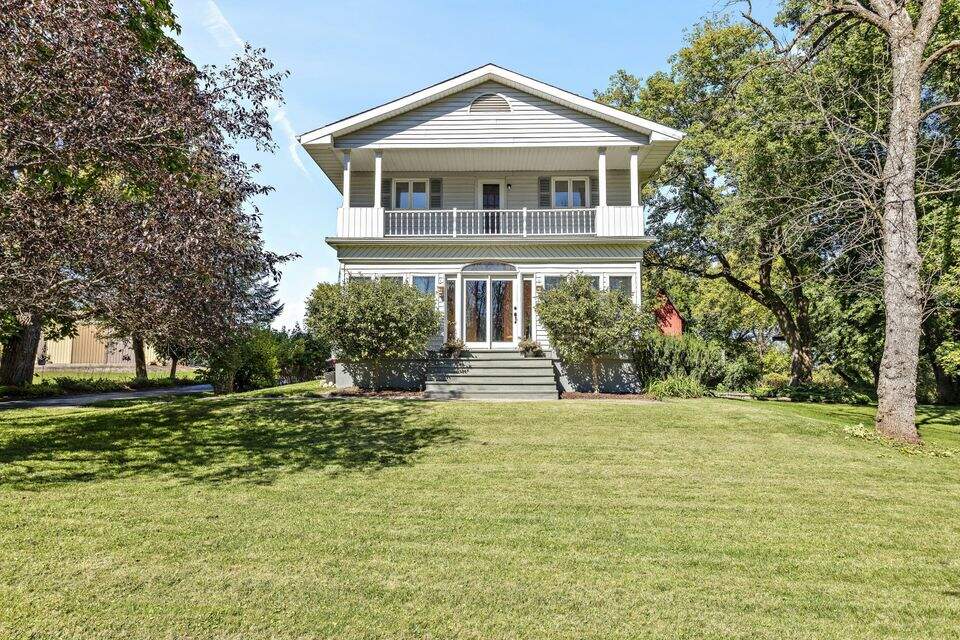 N120W20672 Freistadt Rd, Germantown, WI 53022 | MLS# 1812894 ...