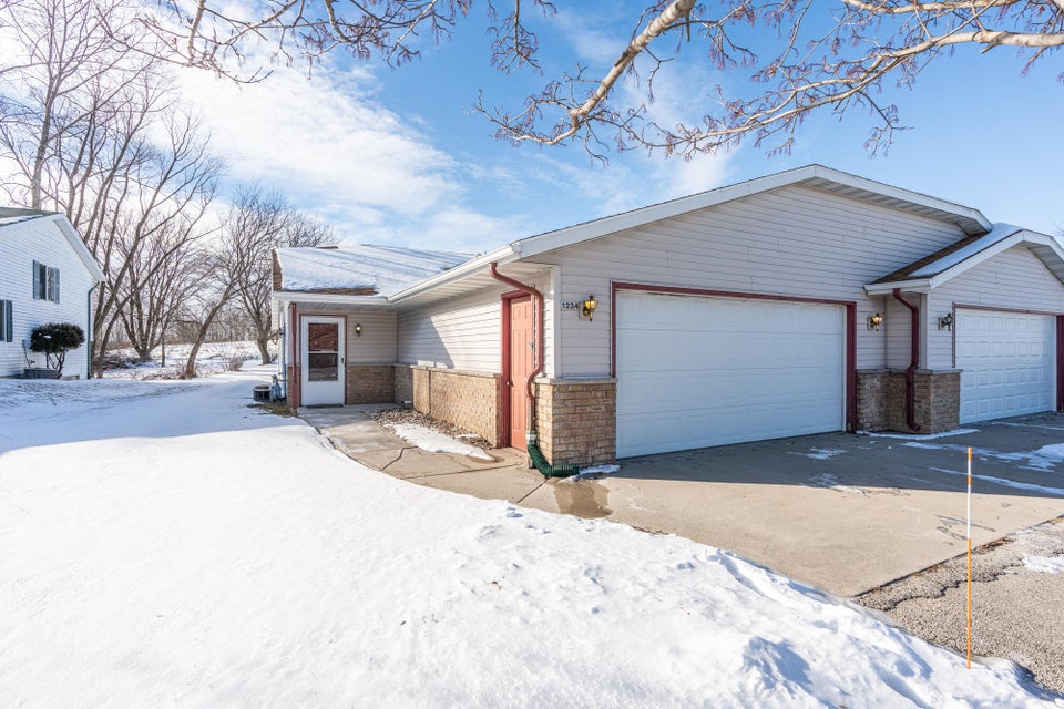 1224 N 49th St, Sheboygan, WI 53081 | MLS# 1824031 | @properties SE ...