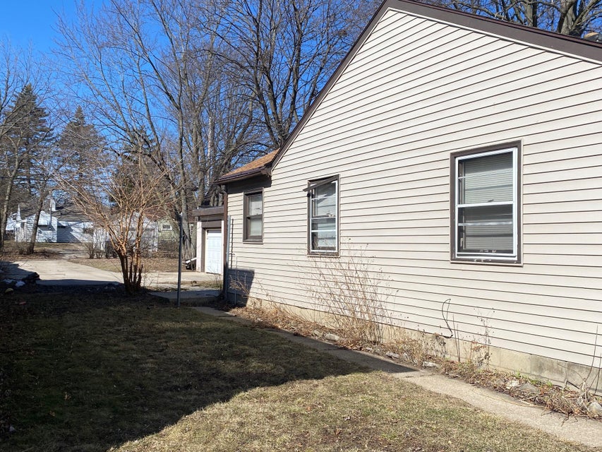 5757 N Teutonia Ave, Milwaukee, WI 53209 | MLS# 1827320 | @properties ...