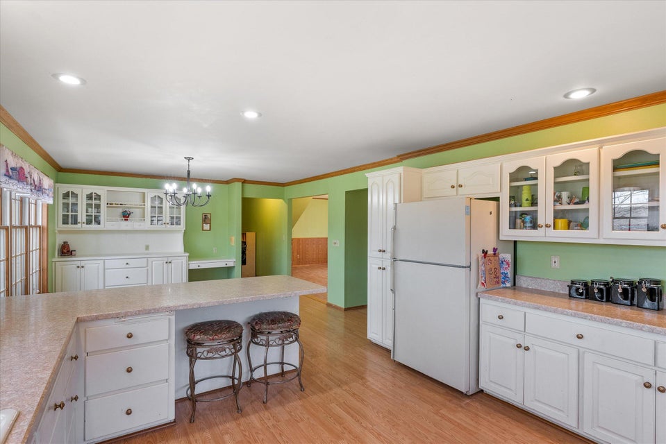 W6265 Camp Evelyn Rd, Plymouth, WI 53073 | MLS# 1857295 | @properties ...