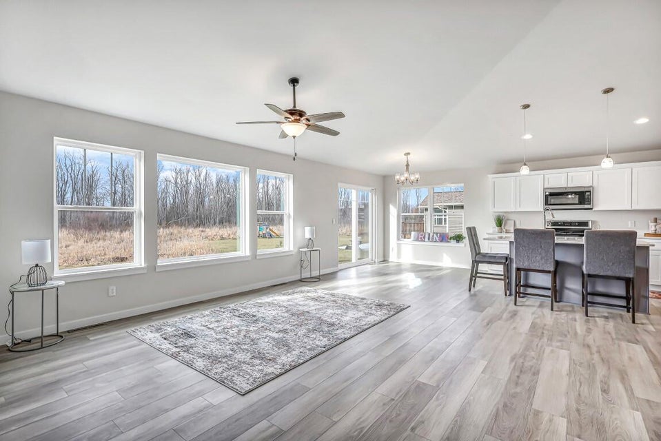 4912 Wild Meadow Dr, Sheboygan, WI 53083 | MLS# 1859332 | @properties ...