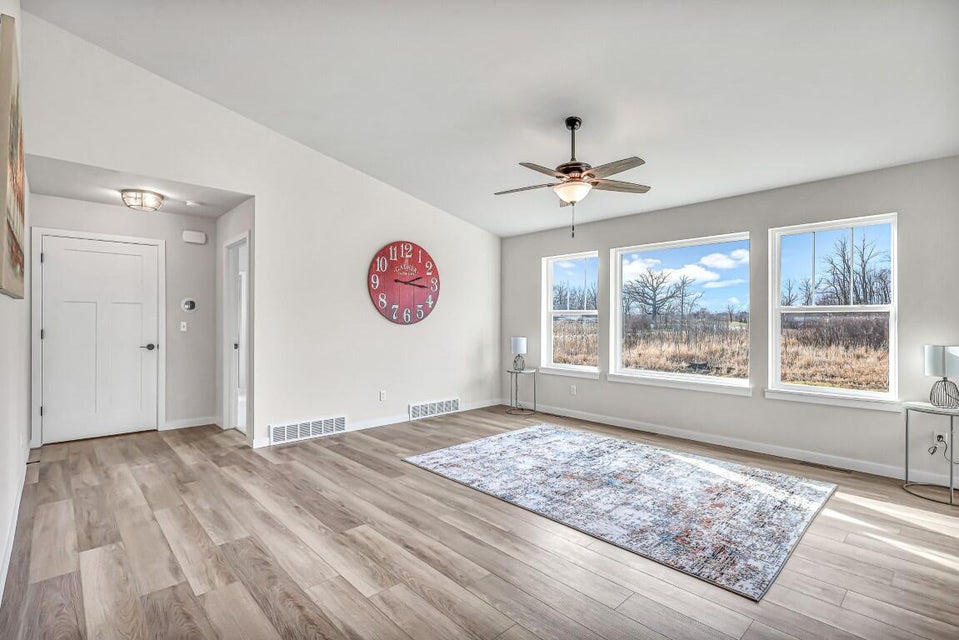 4912 Wild Meadow Dr, Sheboygan, WI 53083 | MLS# 1859332 | @properties ...