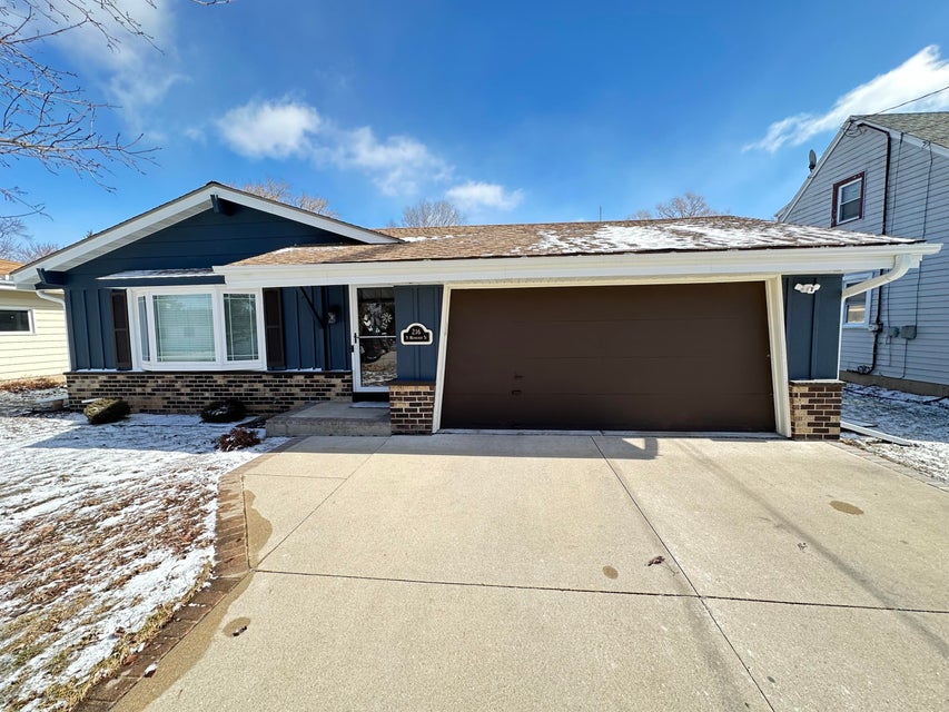 216 N Milwaukee St, Fredonia, WI 53021 | MLS# 1866060 | @properties SE ...
