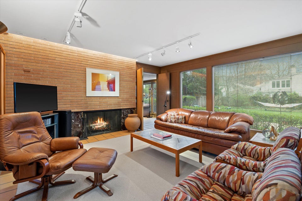 4685 N Wilshire Rd, Whitefish Bay, WI 53211 | MLS# 1870080 ...