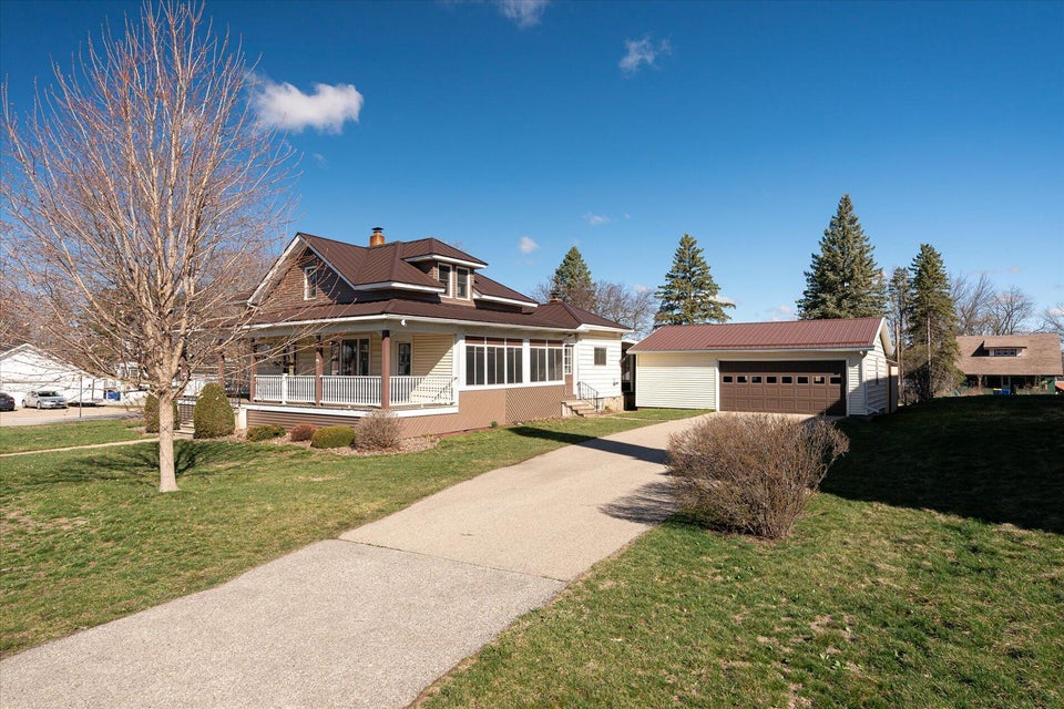 506 Walnut St, Viroqua, WI 54665 | MLS# 1871804 | @properties SE Wisconsin