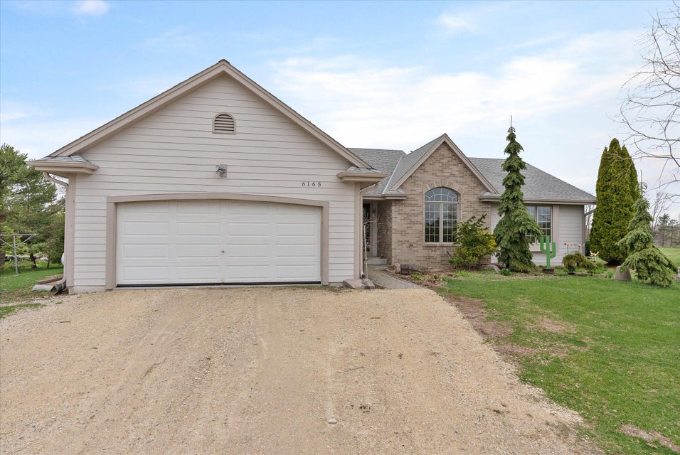 N6165 County Road I, Fredonia, WI 53021 | MLS# 1871919 | @properties SE ...
