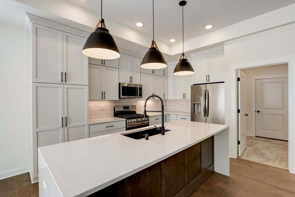 445 Prairie Song Ct #0702, Waukesha, WI 53188 | MLS# 1872142 ...