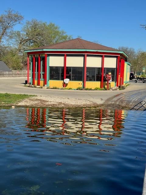 3101 E Lake Shore Dr, Twin Lakes, WI 53181 | MLS# 1873326 | @properties ...