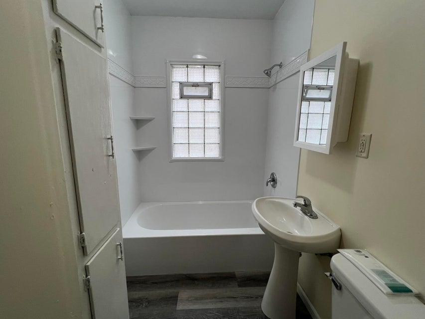 2917 S 15th St, Milwaukee, WI 53215 | MLS# 1882072 | @properties SE ...