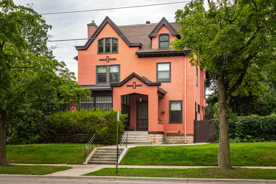 1414 Main St, La Crosse, WI 54601 | MLS# 1931391 | @properties SE Wisconsin