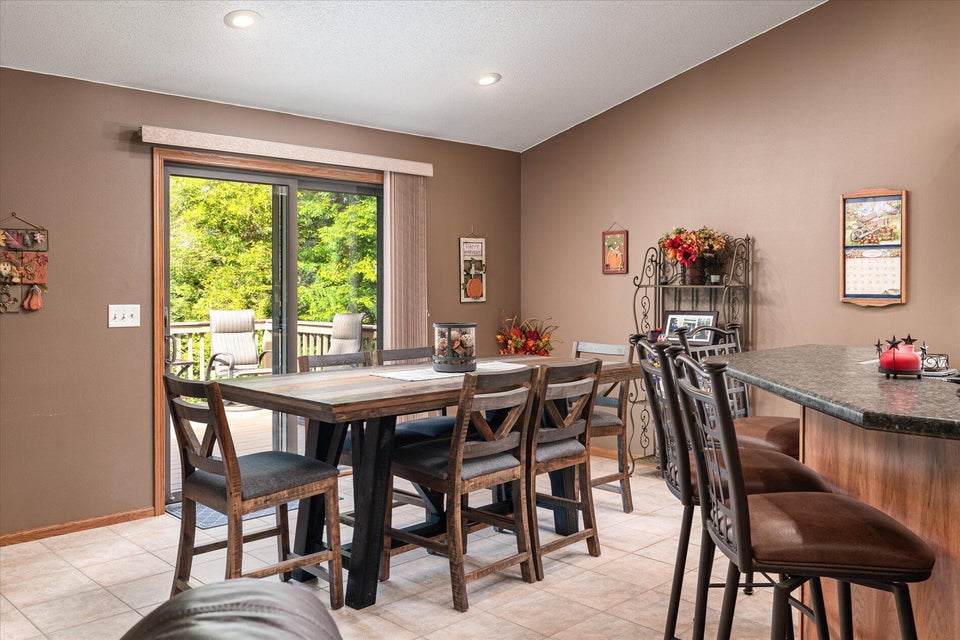 302 Brooklyn Ln, Hokah, MN 55941 | MLS# 1933930 | @properties