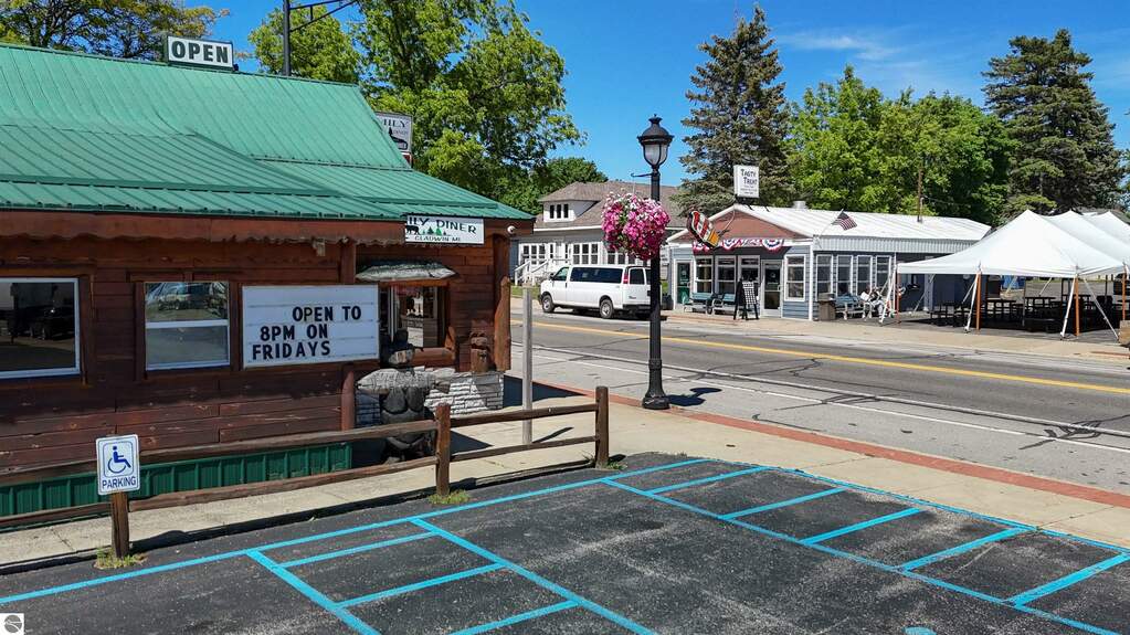 119 N Main Street, Lake City, MI 49651 | MLS# 1923580 | @properties ...