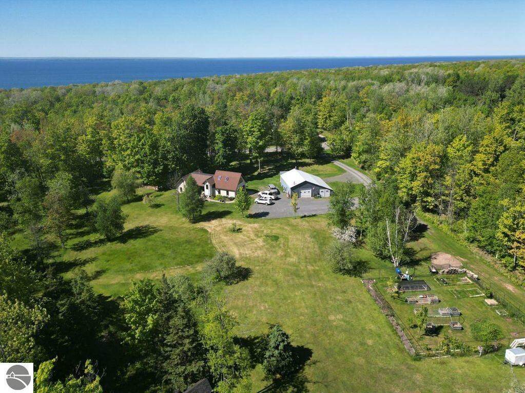 181320 N 2nd Sand Beach Road, Lanse, MI 49946 | MLS# 1923630 ...