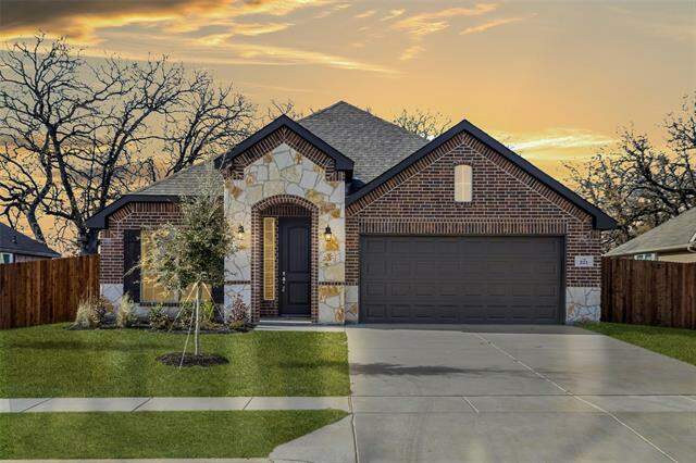 221 Gardenia Drive, Azle, TX 76020 | MLS# 20278995 | @properties lone ...