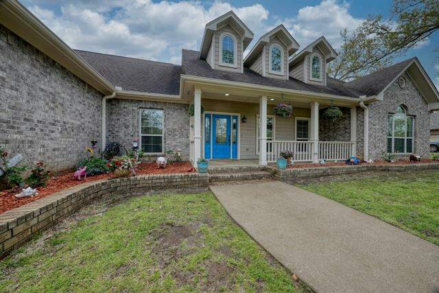 19870 Post Oak Bend, Lindale, TX 75771 | MLS# 20284355 | @properties Dallas