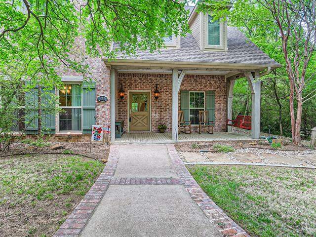 611 Diamond Point Drive, Oak Point, TX 75068 | MLS# 20298421 ...
