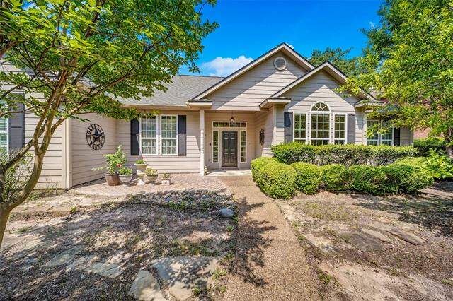 1330 Greenbriar Trail, Holly Lake Ranch, TX 75765 | MLS# 20366898 ...