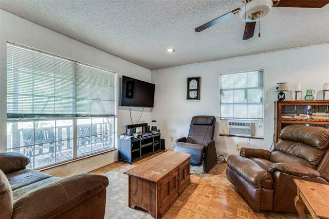 18025 County Road 4052, Kemp, TX 75143 | MLS# 20433350 | @properties ...