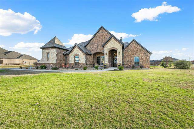2027 Dash Lane, Springtown, TX 76082 | MLS# 20507386 | @properties Dallas