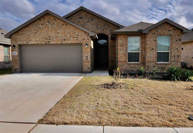 2421 Moon Ranch Drive, Weatherford, TX 76087 | MLS# 20510114 ...
